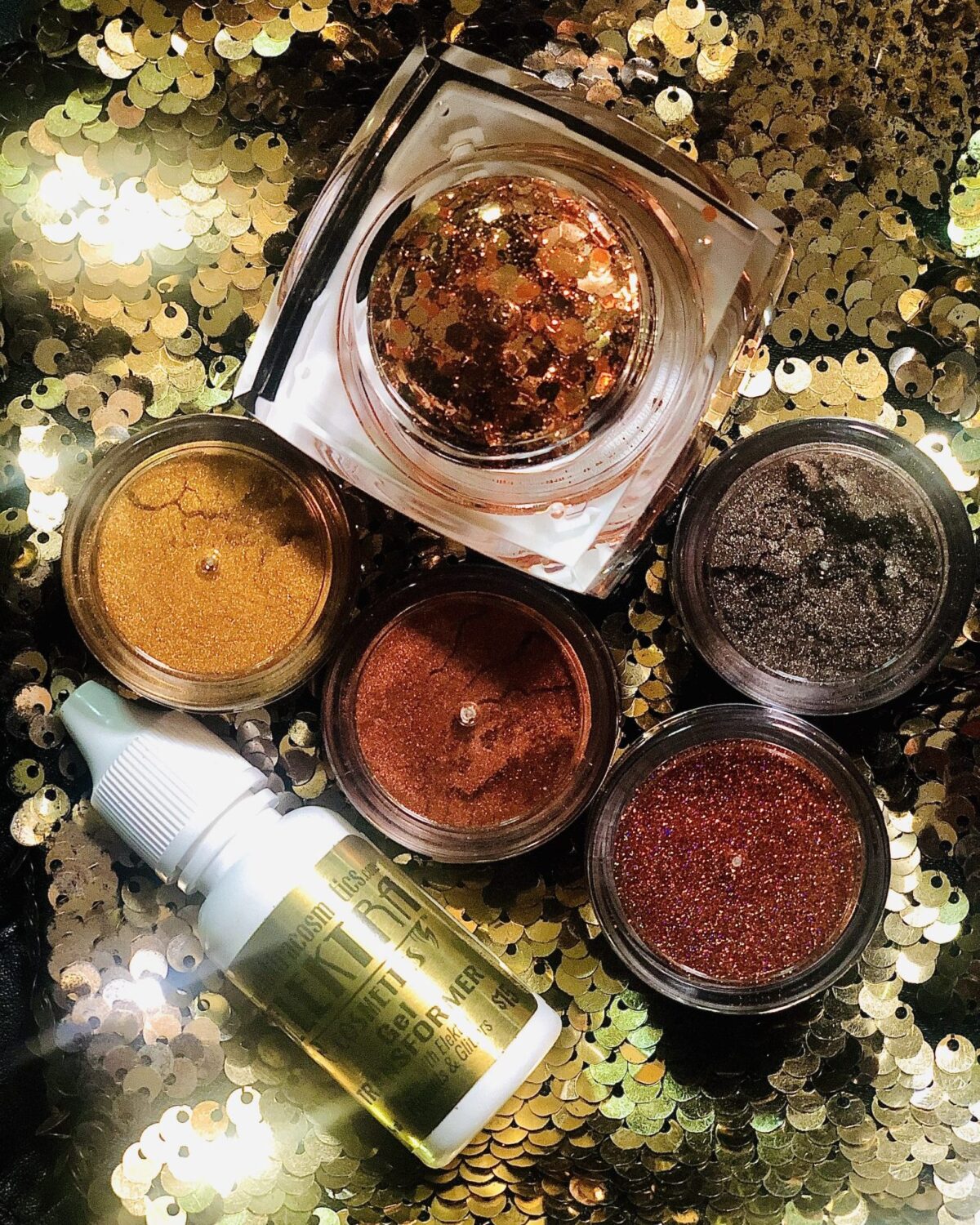 Tarah Cards: Creating in a Year of Unpredictability - Elektra Cosmetics